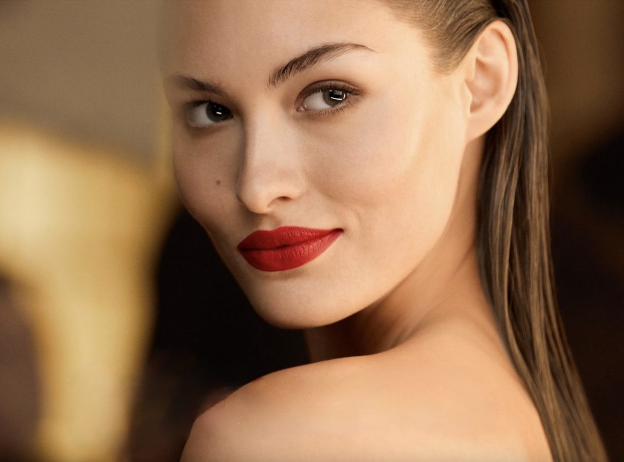 Estée Lauder Model Says Revlon Used Her Image Without Authorization to ...